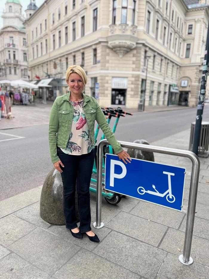 Neue Abstellflächen: Diese neuen Regeln gelten ab sofort für E-Scooter ... Neue Abstellflächen: Diese neuen Regeln gelten ab sofort für E-Scooter ...